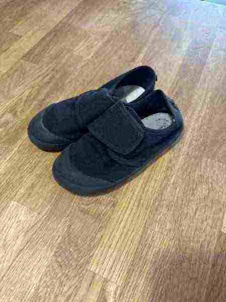 UK 12 PE pumps – Uniformerly